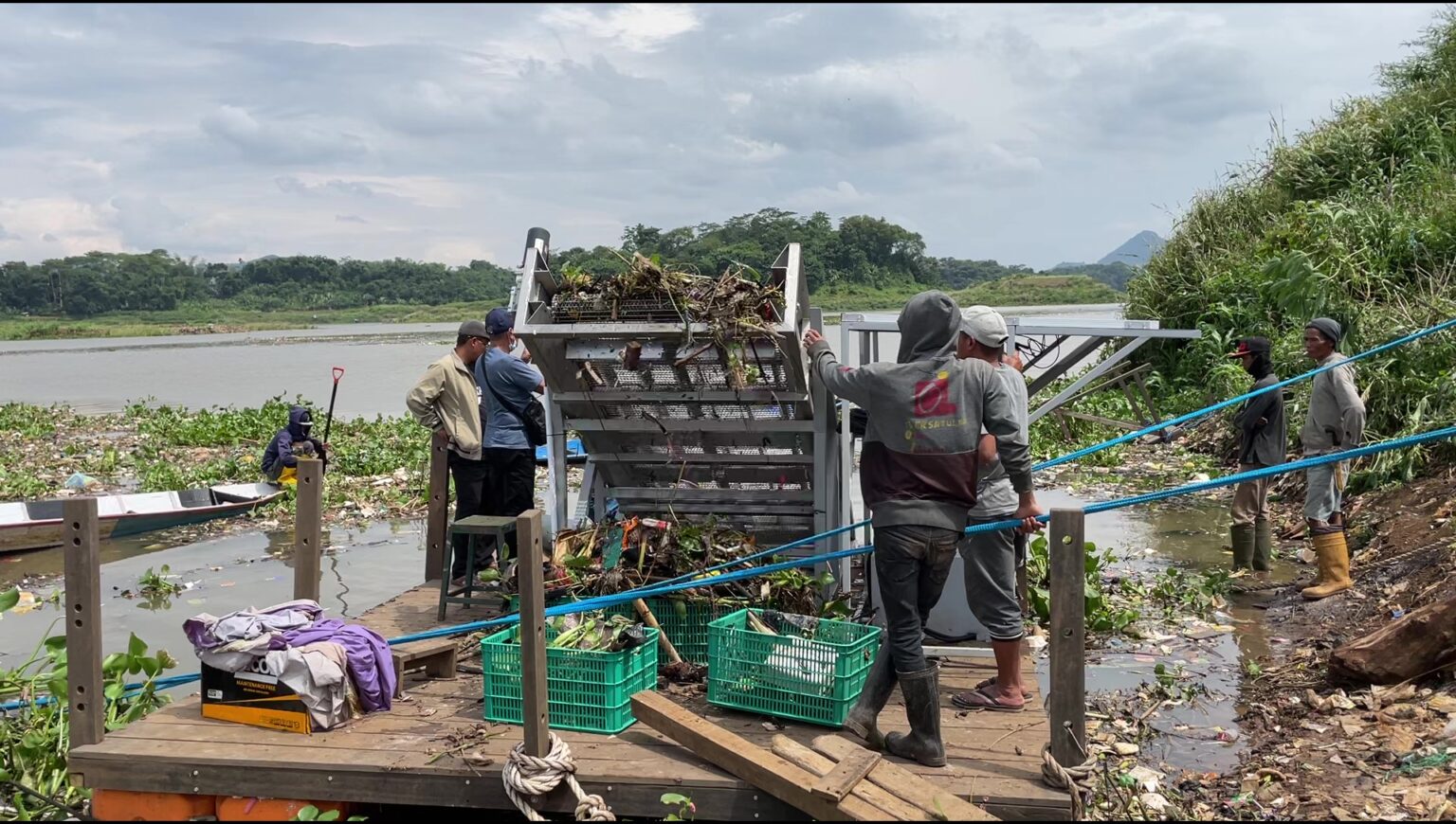 Growing a Handicraft Industry by Ridding Rivers of Plastic Pollution ...